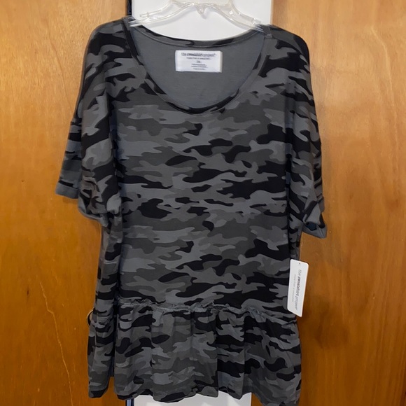 The Sweatshirt Project | Tops | Nwt The Sweatshirt Project Camouflage ...